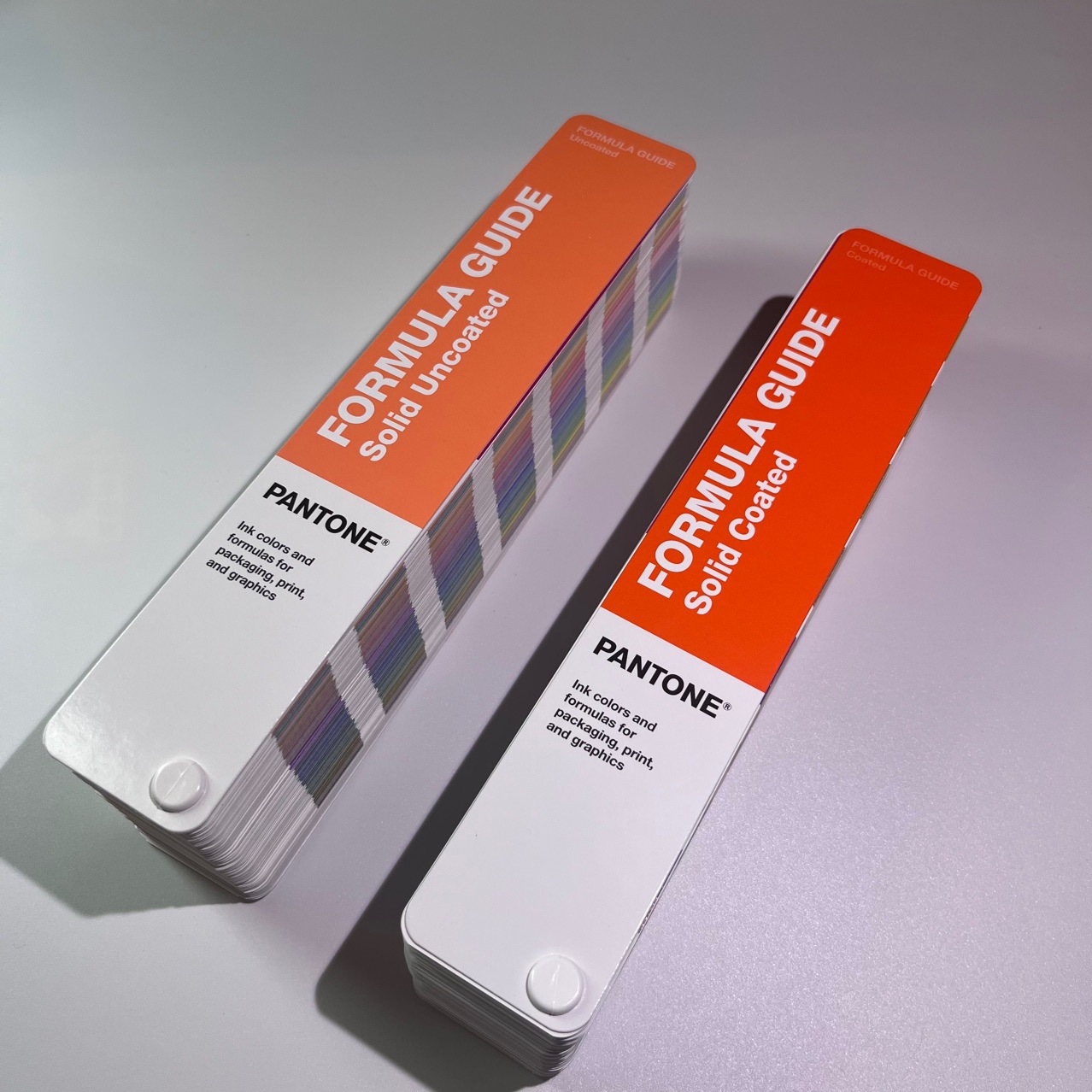 2025新版Pantone潘通CU色卡GP1601B专色印刷油漆涂料配色2390色-阿里巴巴