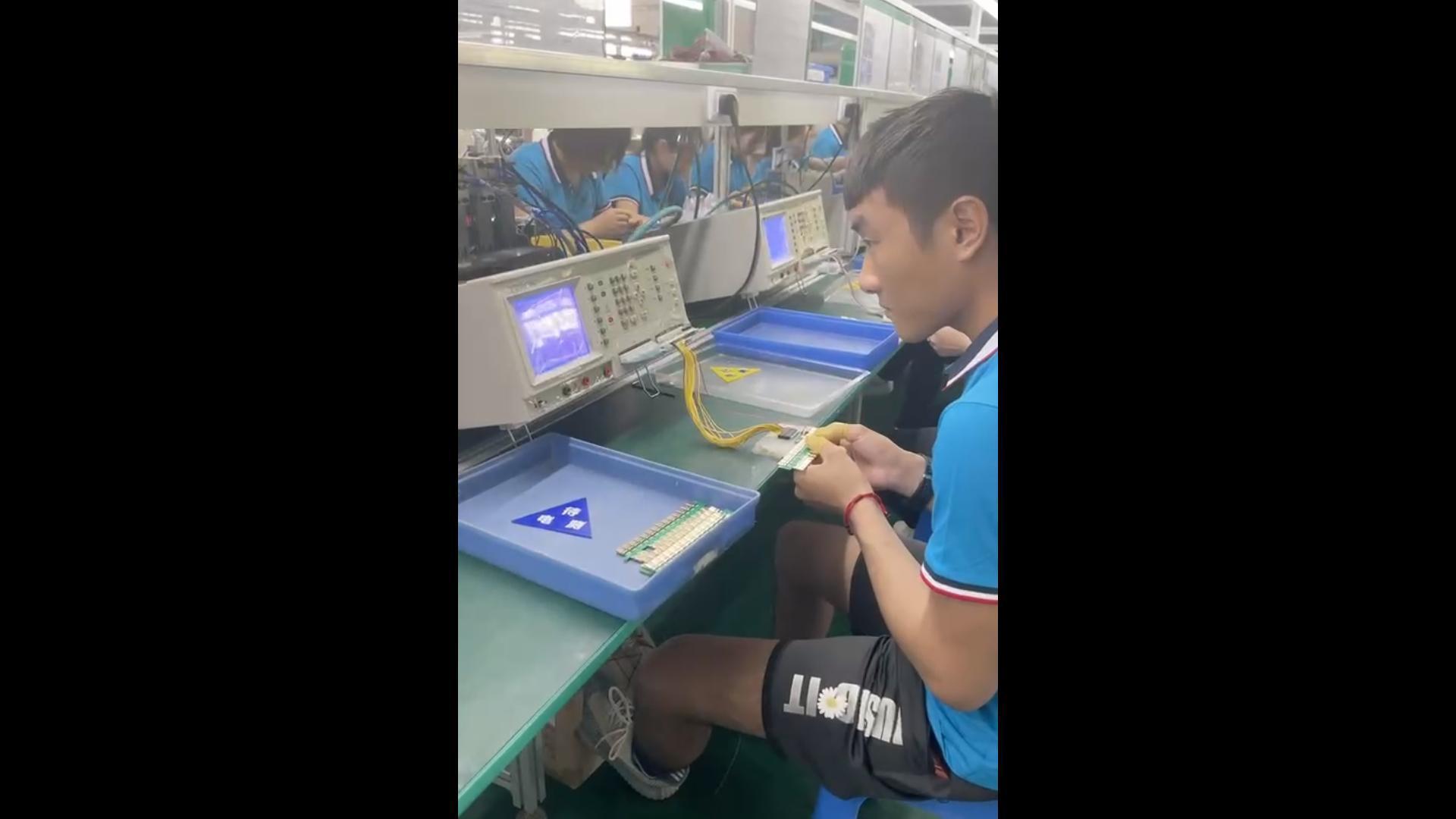 厂家直销TYPE C F 夹板式1U外壳镀镍无元件无卤蓝-阿里巴巴