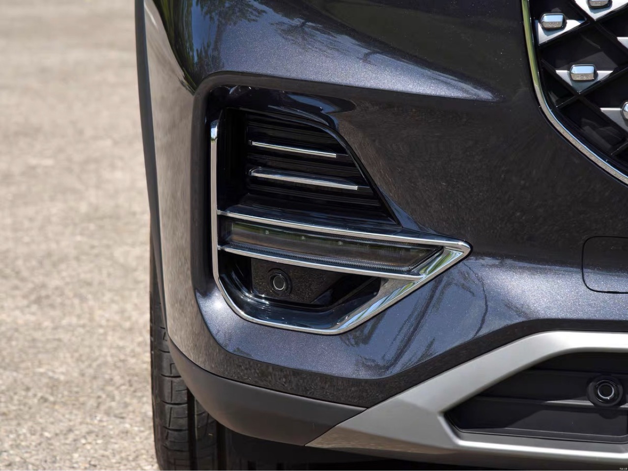 适用于奇瑞瑞虎8PLUS前雾灯日行灯前杠灯低配加装雾灯日间行车灯-阿里巴巴