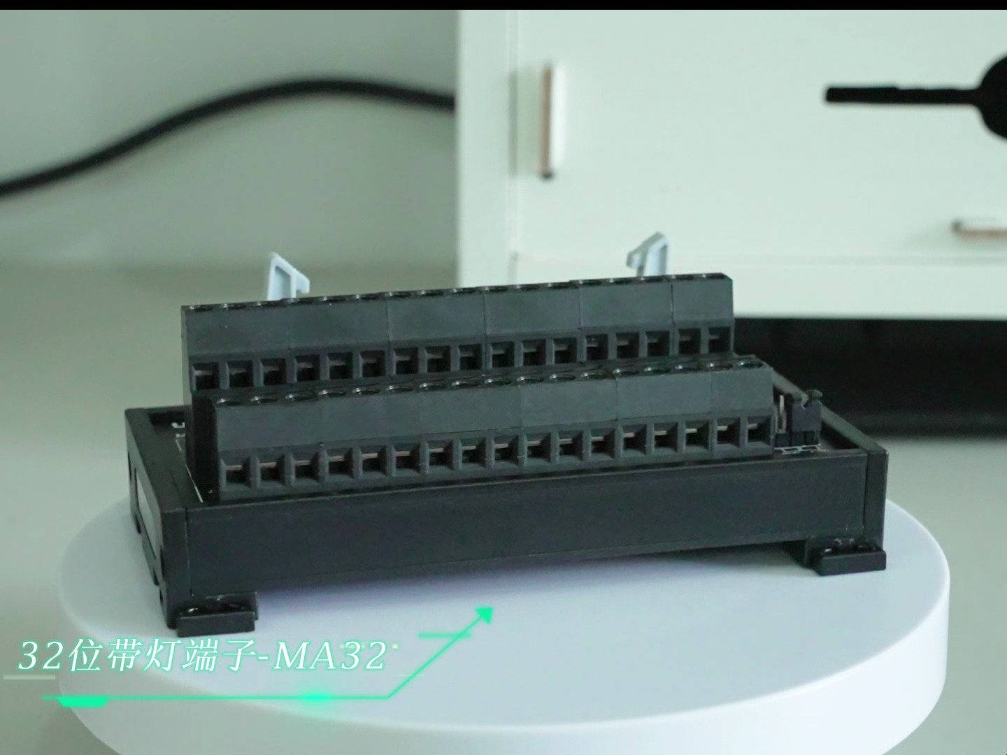 PLC接线输出端子台CJ1W-MD232 CJ1W-ID231/232/261带灯接线端子-阿里巴巴