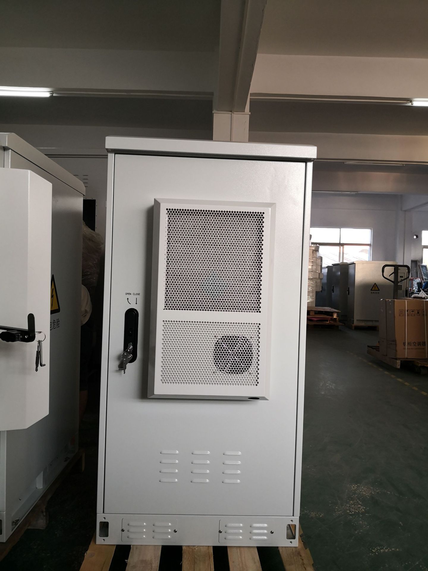 5KW机柜空调 户外储能集装箱用5000W壁挂式工业空调（具备认证）-阿里巴巴