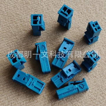TE泰科9-1718333-1母塑壳2P 1行间距2.54mm 12V全新蓝色 不防水-阿里巴巴
