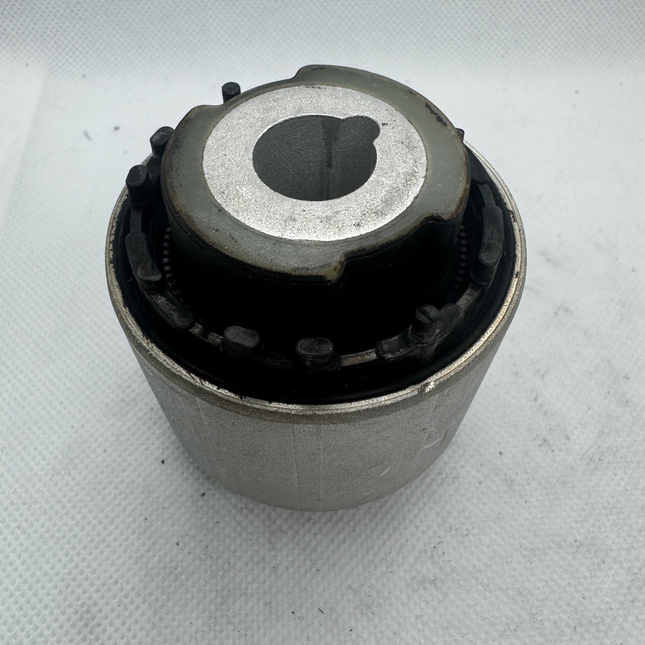 适用于奔驰 W206 S206 V295 V297 X296 控制臂衬套 2063304902-阿里巴巴