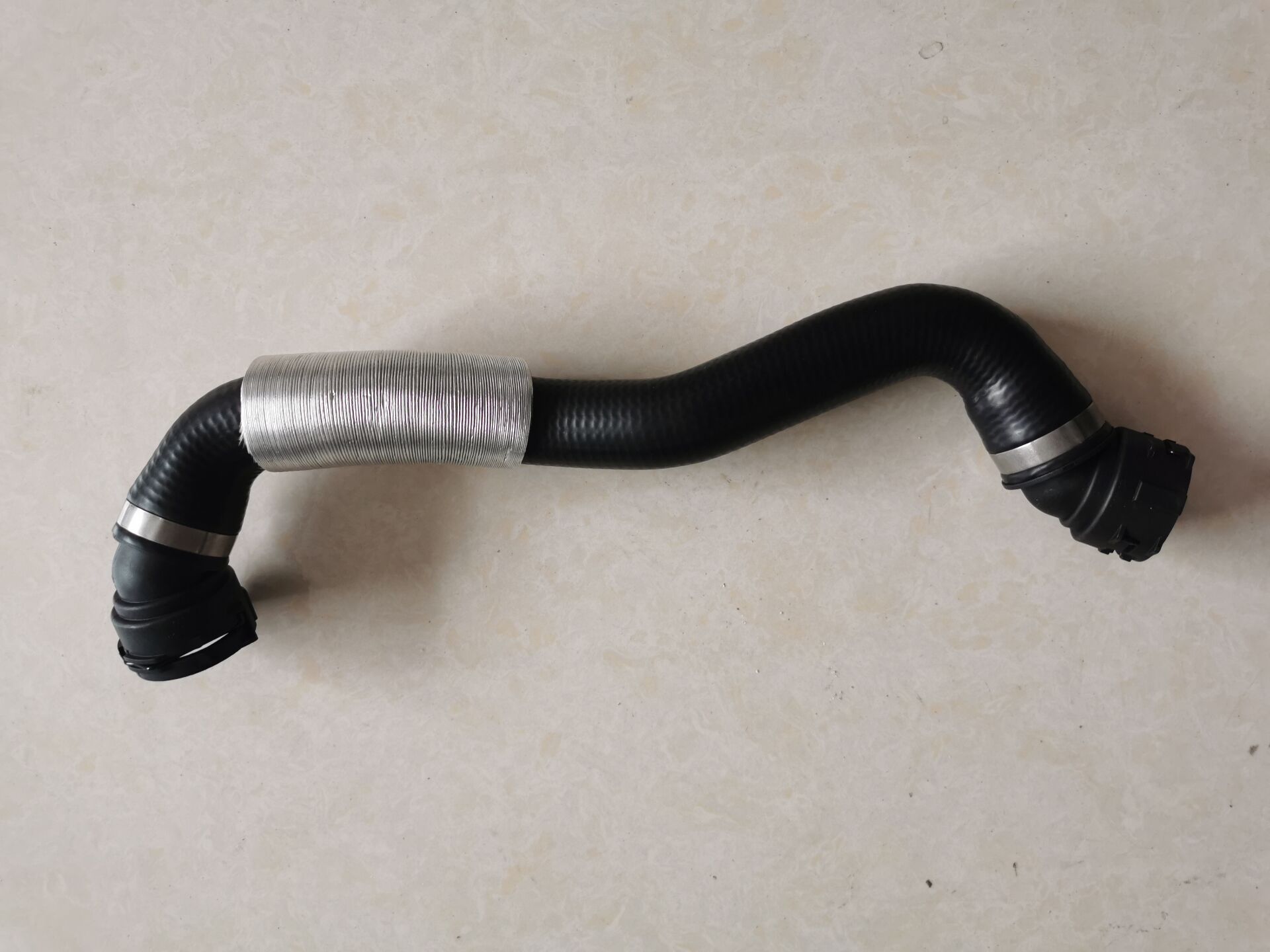 2712002552.2710181382奔宝驰马水管暖风管废气管通风管增压管-阿里巴巴