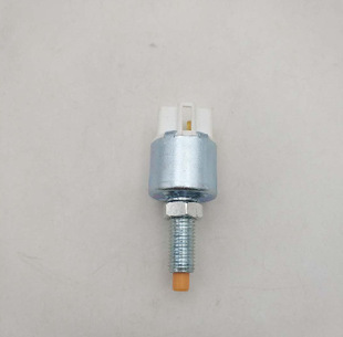 适用于丰田 老威驰AXP4 老皇冠JZS133/155 刹车灯开关84340-47010-阿里巴巴