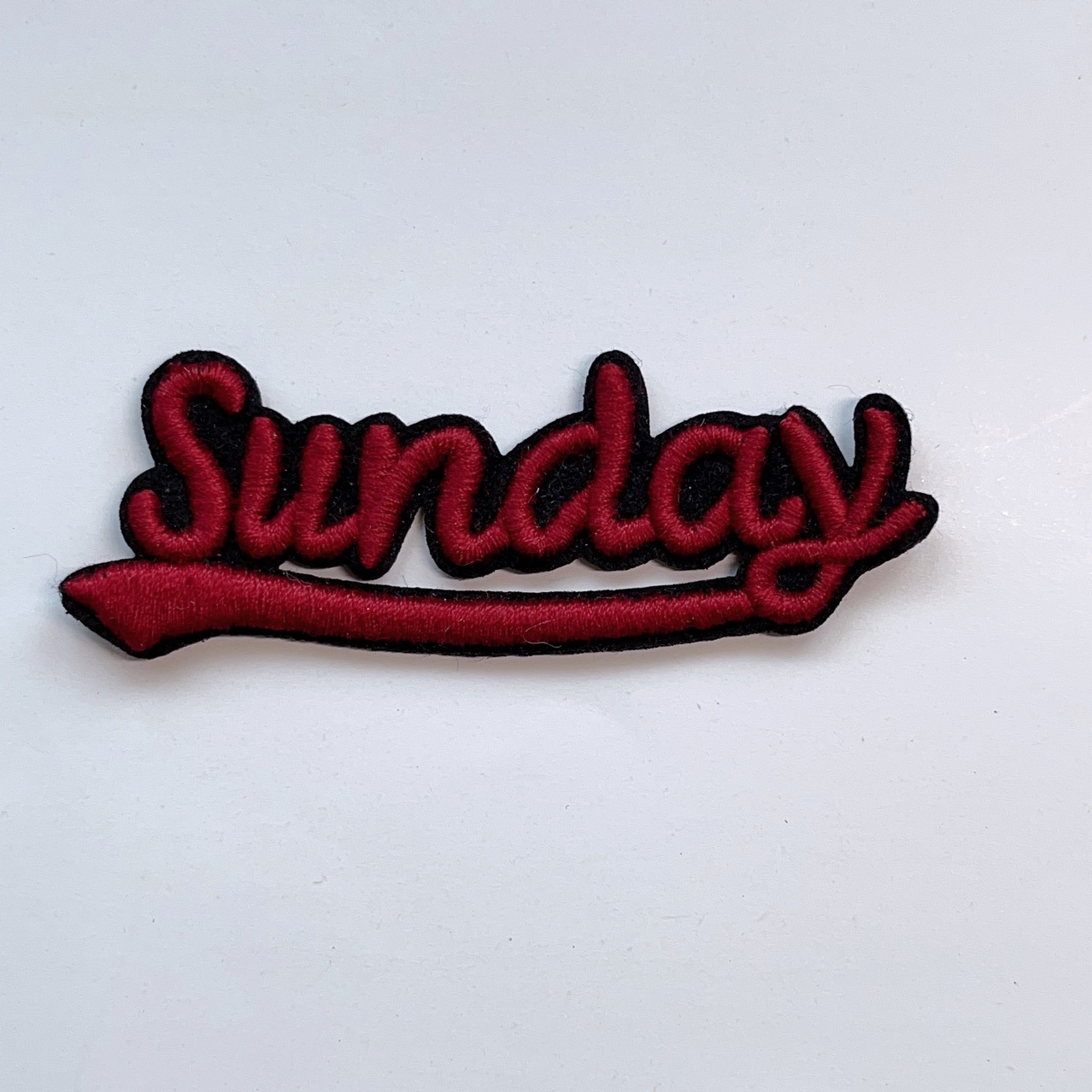 服装辅料帽子布标Sunday星期天衣服徽章刺绣花补丁贴立体绣贴字母-阿里巴巴