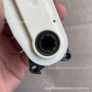 适用吉普切诺基道奇Ram 1500格栅电机 5877R1006 68298531-阿里巴巴