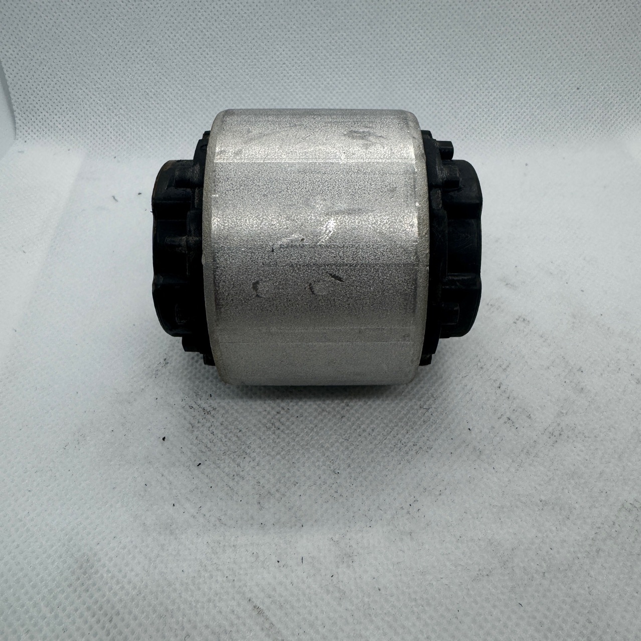 适用于奔驰 W206 S206 V295 V297 X296 控制臂衬套 2063304902-阿里巴巴