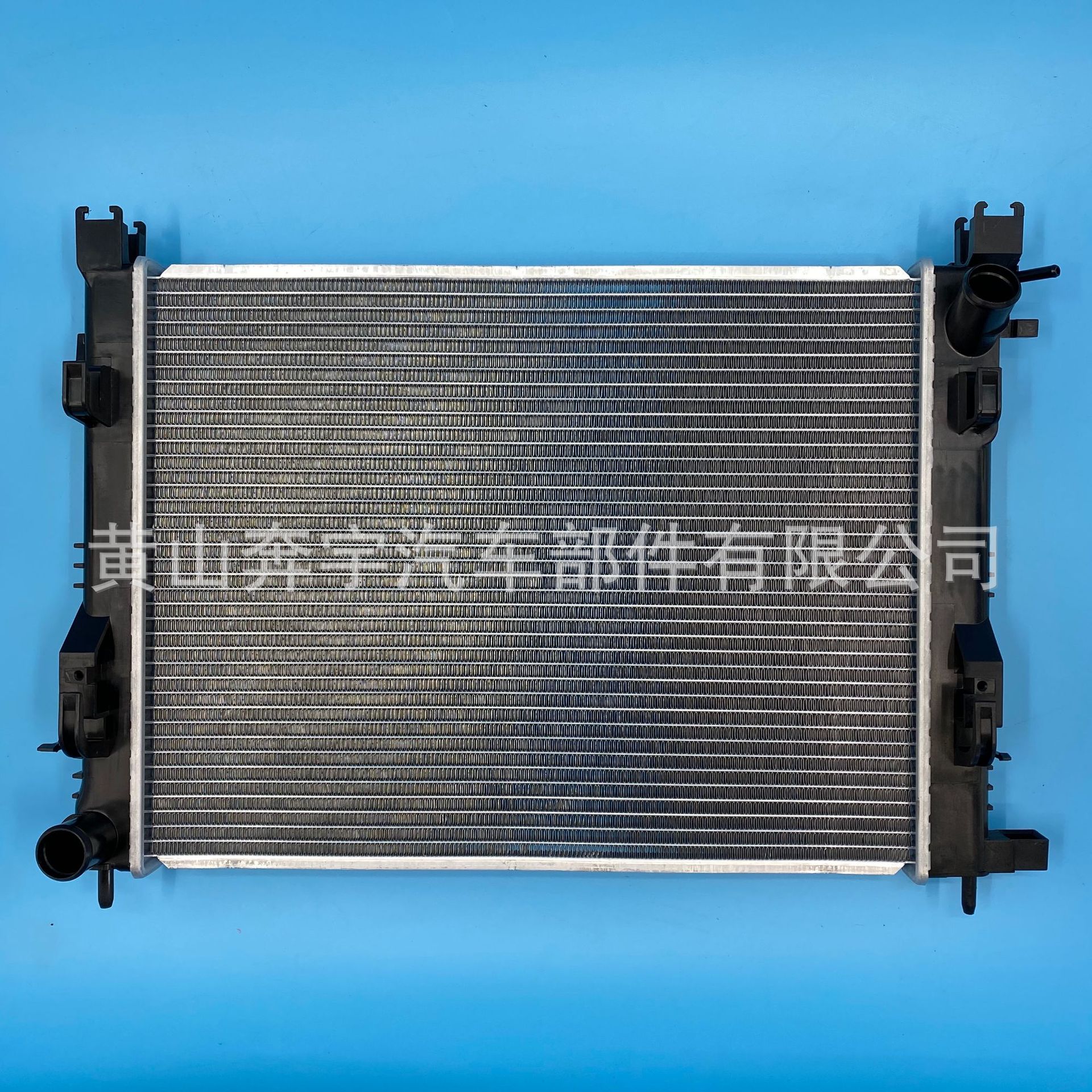 汽车散热器适用雷诺OE 214100078R钎焊水箱厂家直销-阿里巴巴