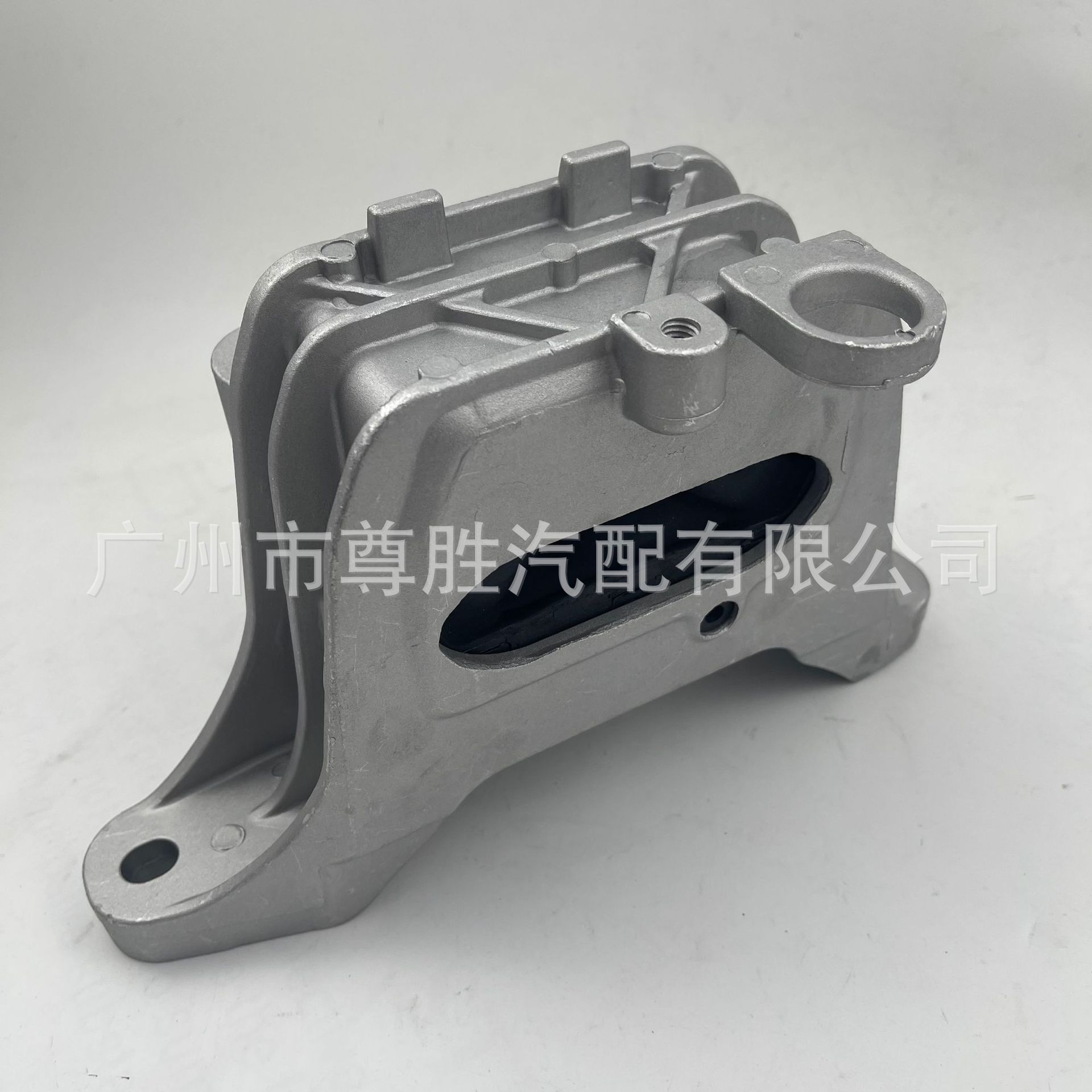 适用于雪佛兰CP8探界者Equinox 发动机悬置 84322225 84229155-阿里巴巴