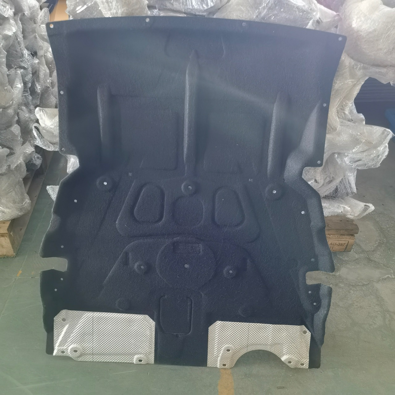 适用2018-22宝马4系E31-F32-F33-F34发动机护板51757241814-阿里巴巴