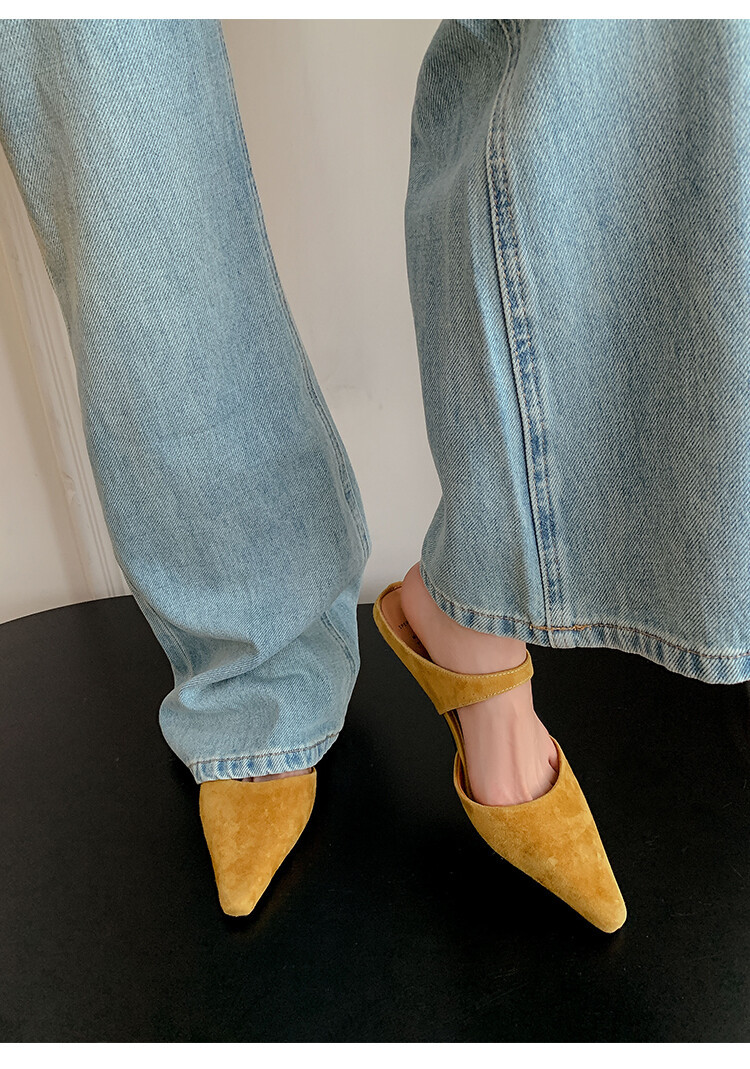 CHIKO Kallie Pointy Toe Block Heels Clogs/Mules Shoes