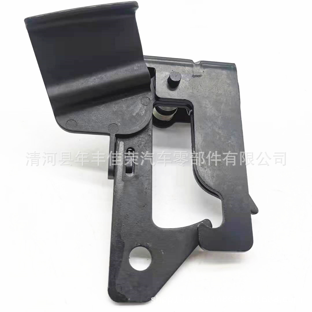 汽车配件适用于W222机盖挂钩2228800164-阿里巴巴