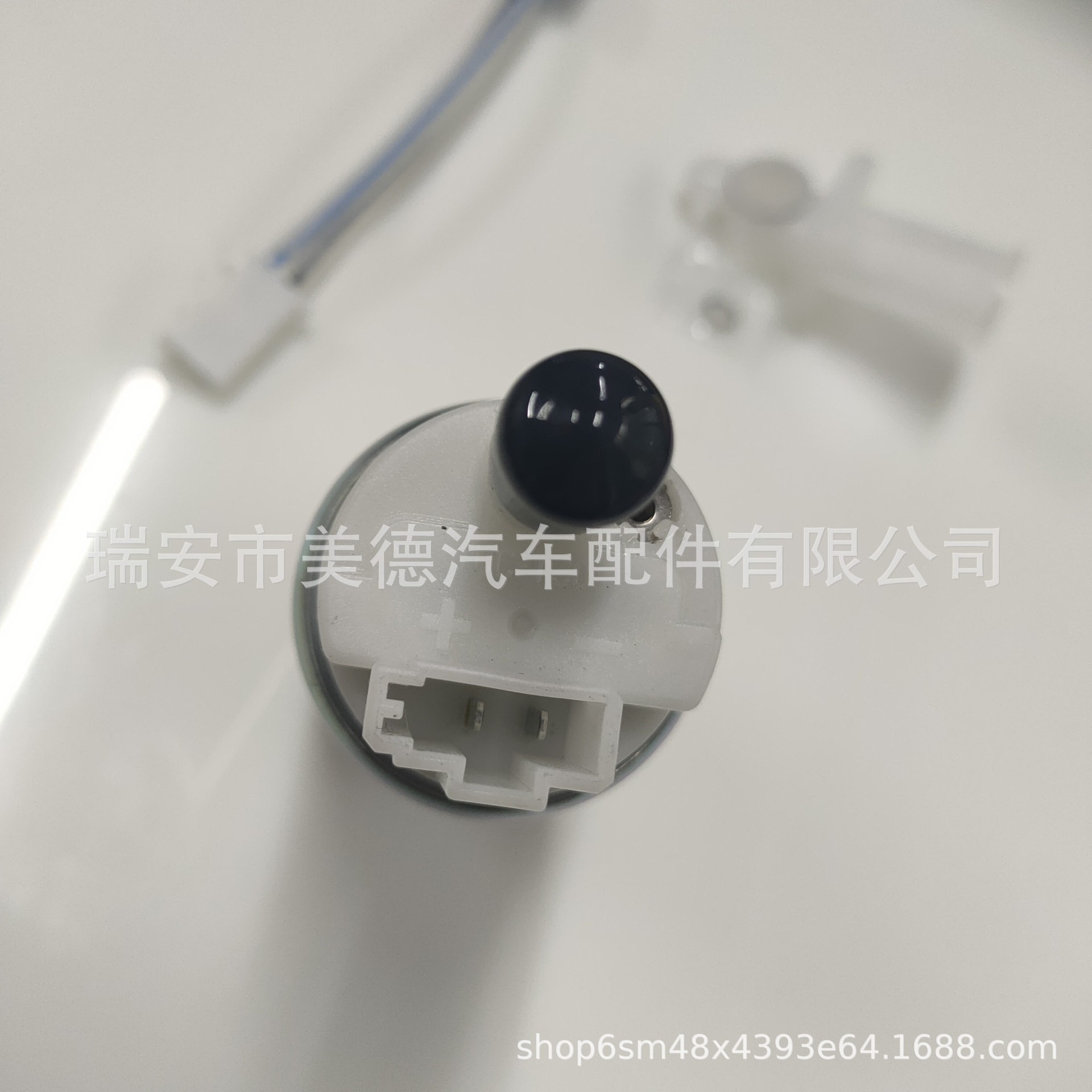 适用于三菱五十铃汽车燃油泵电子燃油泵UC-T30/T33/MR968070泵芯-阿里巴巴