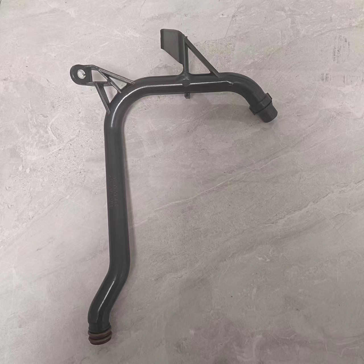 适用于梅赛德斯-奔驰散热器软管水管 2712002352 A2712002352-阿里巴巴