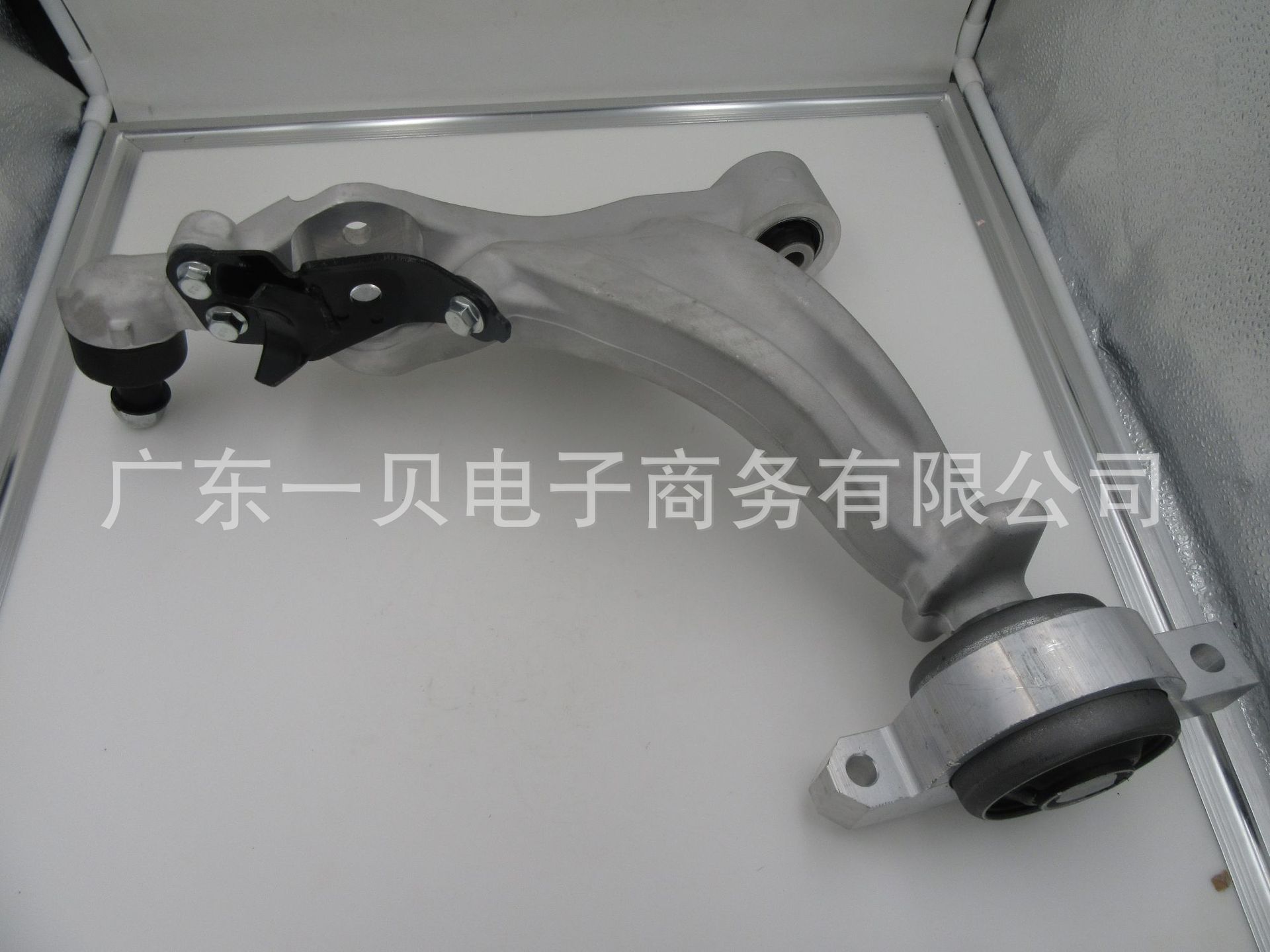 适用于英菲尼迪风雅Y51 前下悬挂54501-1MA0B 54500-1MA0B-阿里巴巴