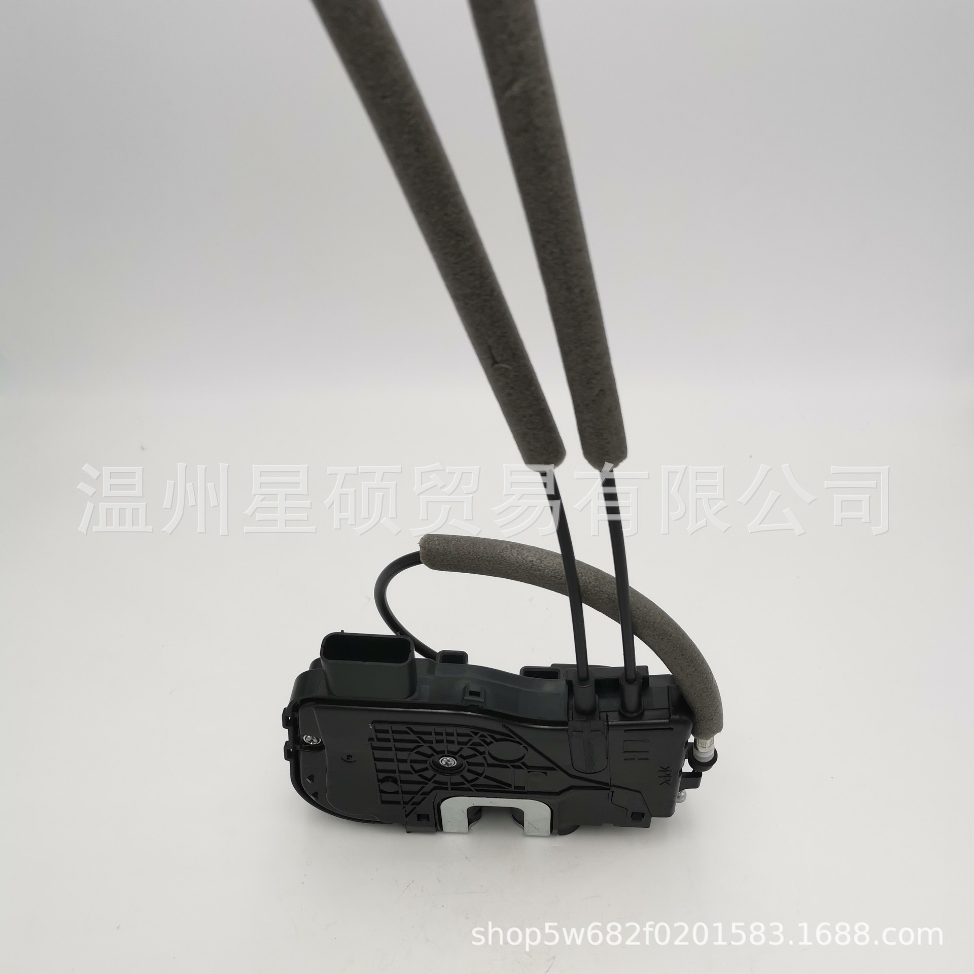 81310-2S000适用于现代11-15 TUCSON 左前门锁执行器电机门锁机构-阿里巴巴