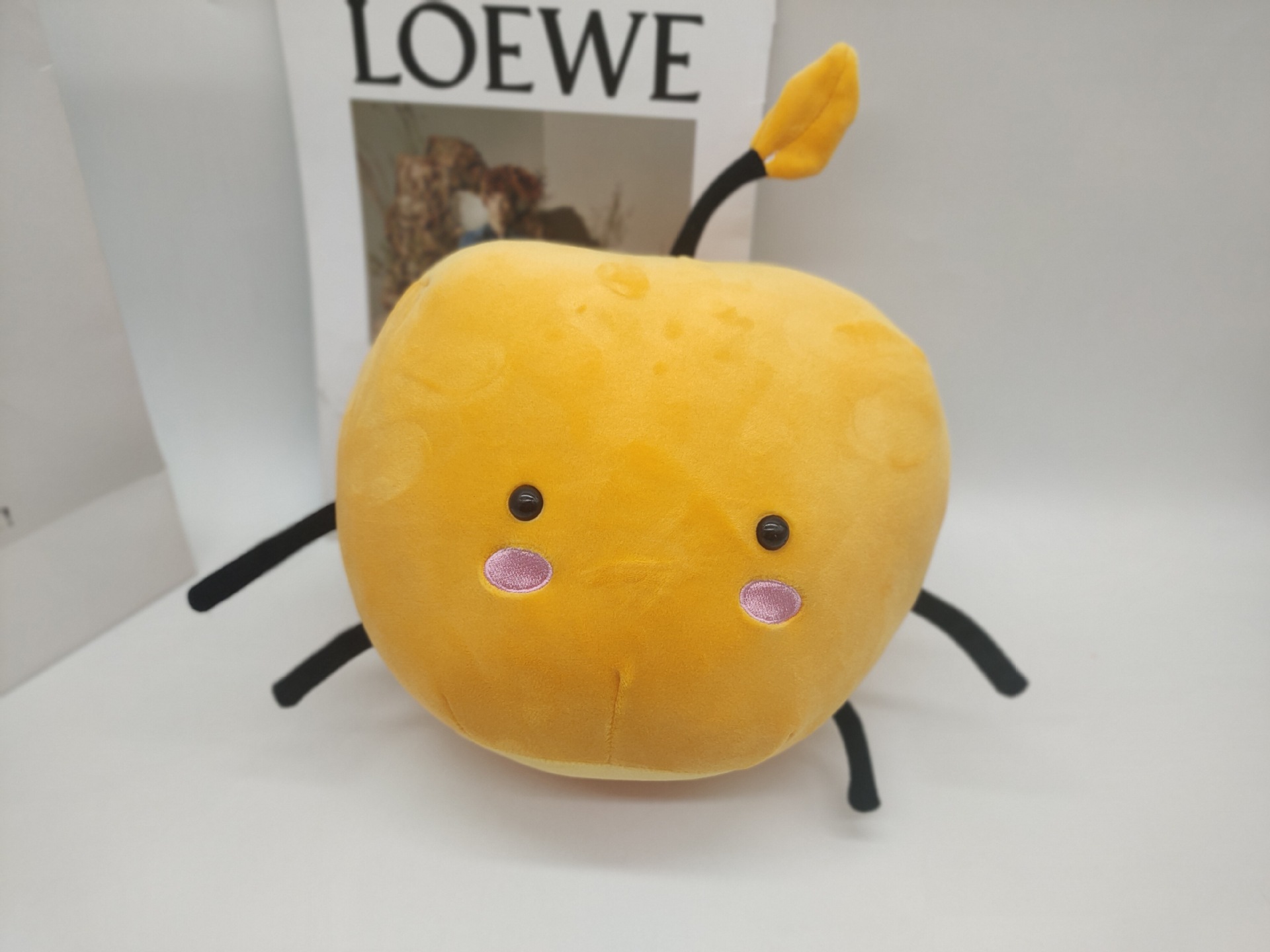 跨境新品 PWA Ball Plush 绿苹果与大眼睛抱枕公仔 毛绒抱枕玩偶-阿里巴巴
