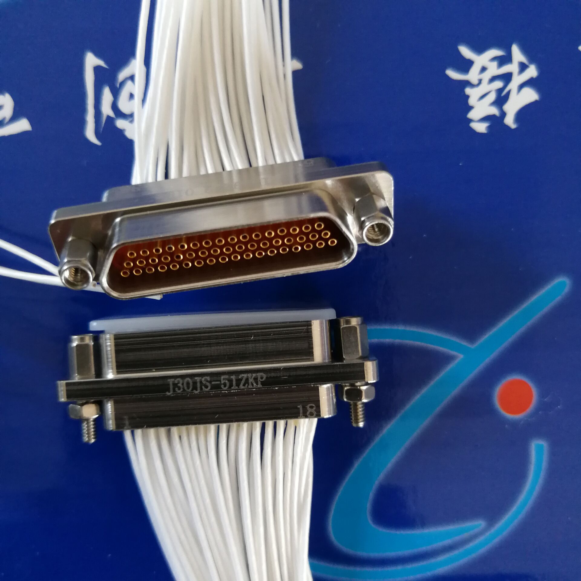 骊创快速不锈钢矩形连接器J30JA-100TJL-300系列矩形航插件100芯-阿里巴巴