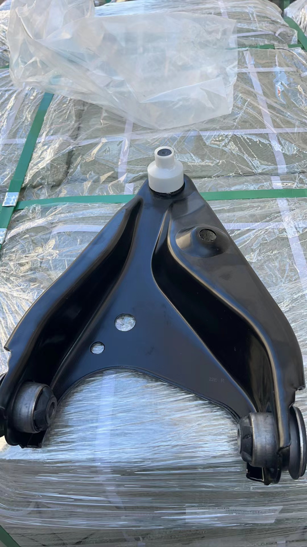 适用雷诺下悬挂摆臂总成545001064R 545019811R 545001064R-阿里巴巴