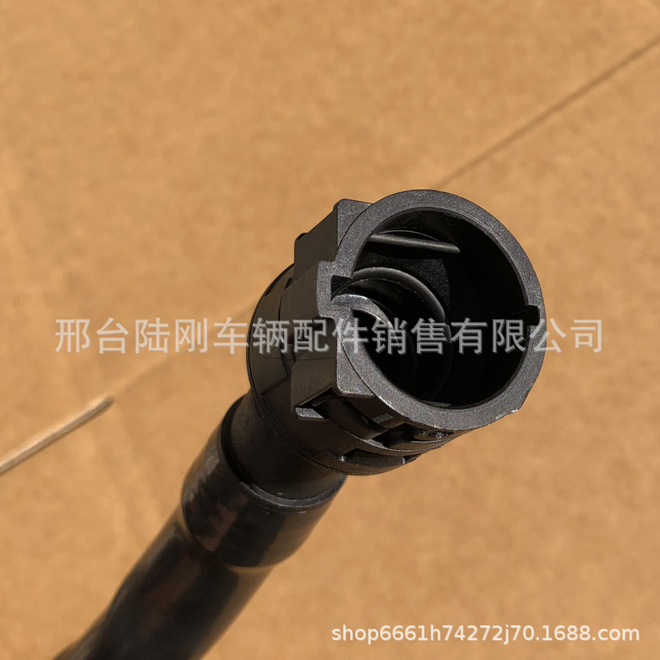 17128602617适用于5系G38 6系G32 7系G12冷却系统冷却液软管-阿里巴巴