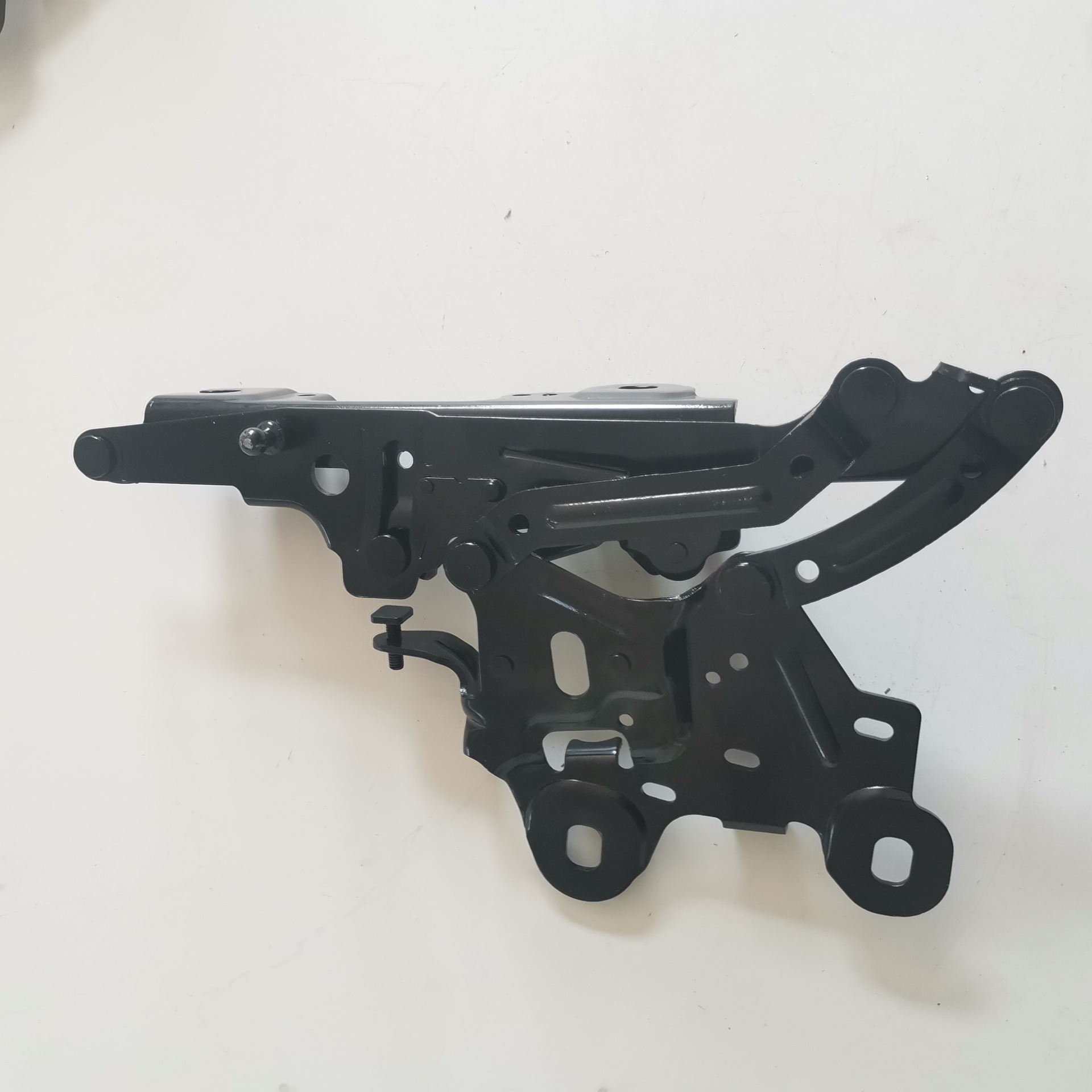 前盖铰链 引擎盖铰链 适用于宝马X1 F48 41007427125 41007427126-阿里巴巴