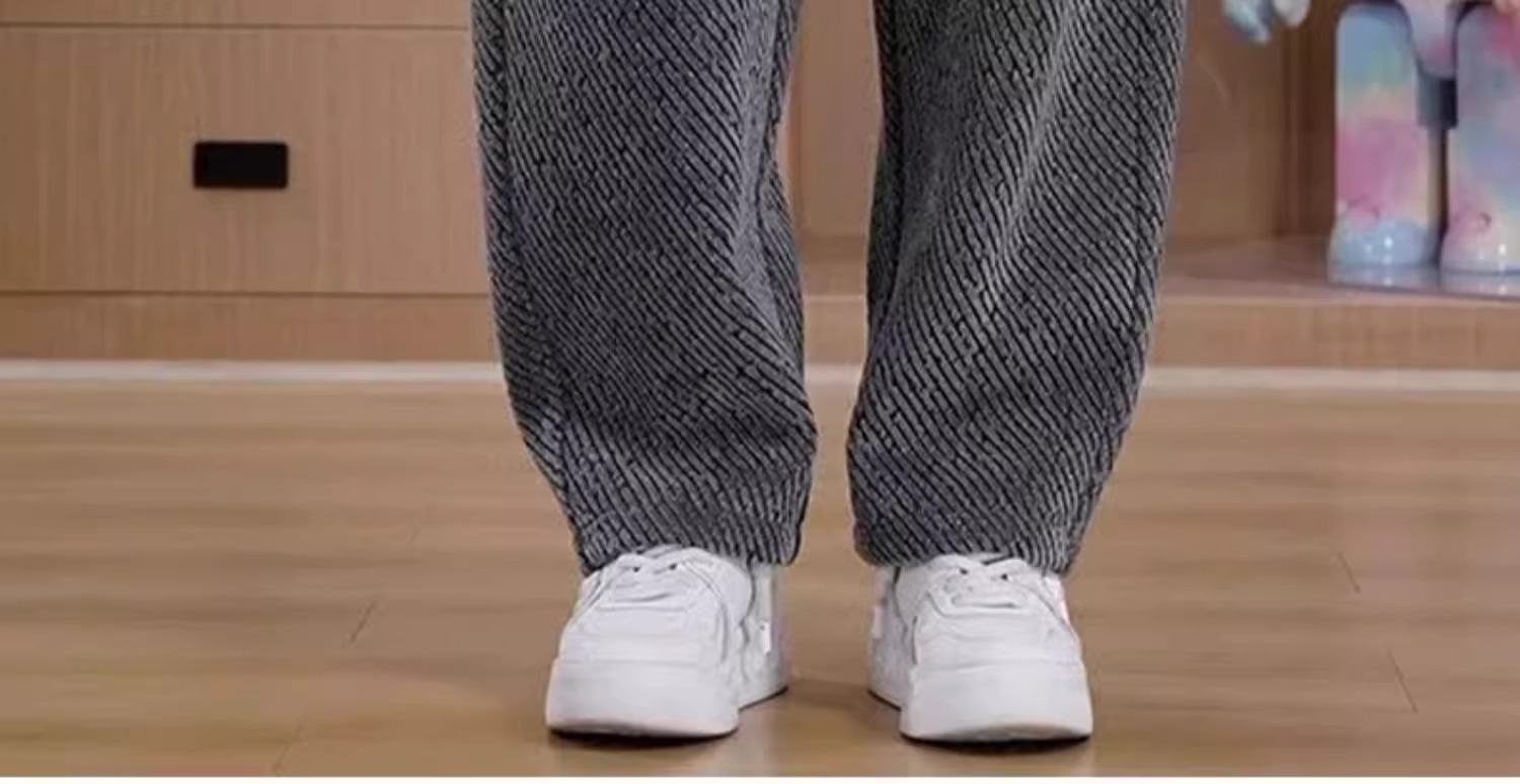 男士慵懒宽松直筒休闲长裤男2025春季新款雪尼尔银丝针织运动卫裤-阿里巴巴