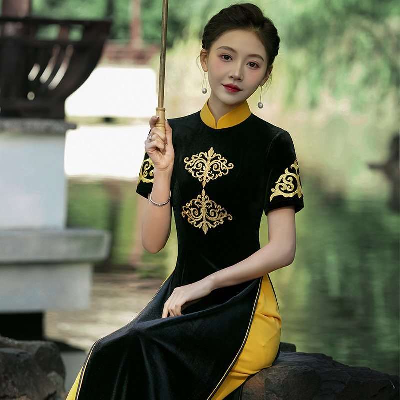 Women purple velvet Chinese dress Oriental Retro Qipao Cheongsam model ...