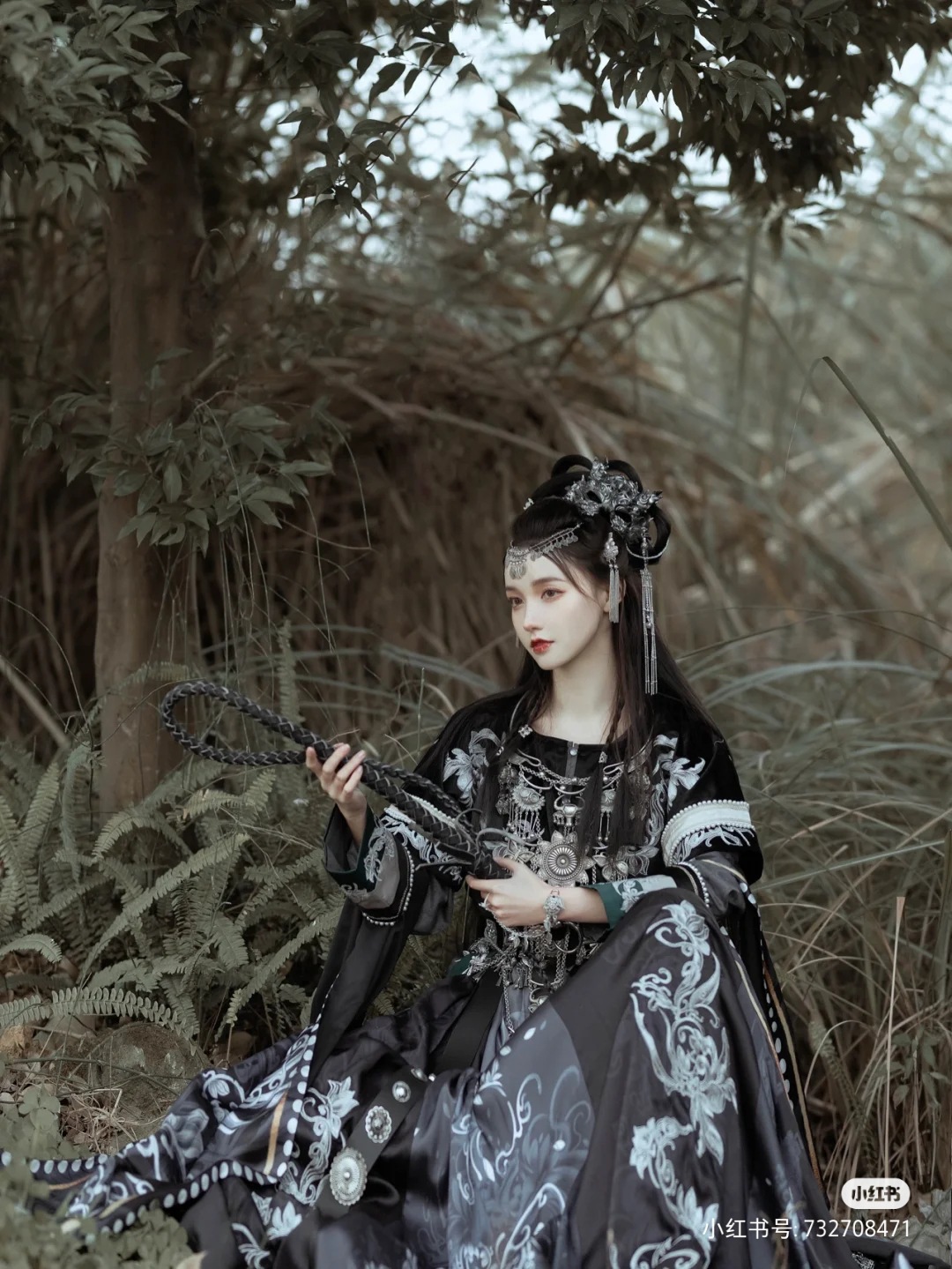 民族风头饰树叶流苏额头链古风汉服云南藏族旅游写真拍摄配饰饰品-阿里巴巴