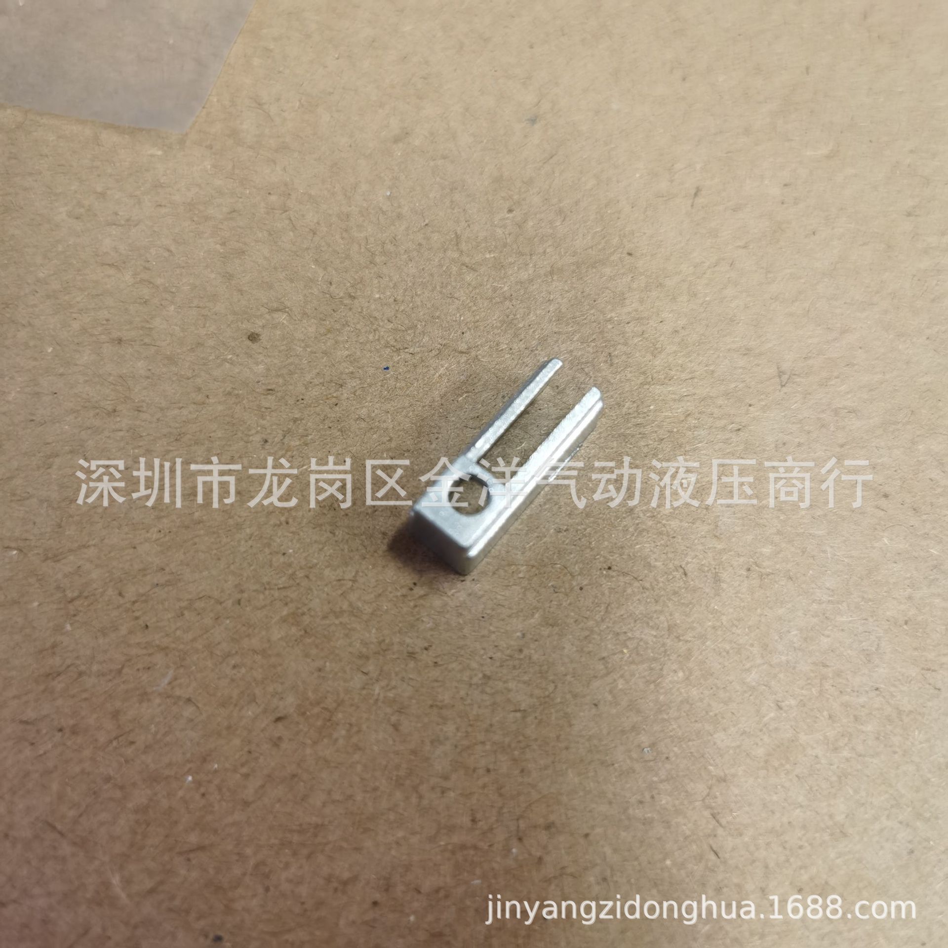 SMC款感应线磁性开关辅助件加宽固定槽D-A93用安装码支架BMG2-012-阿里巴巴