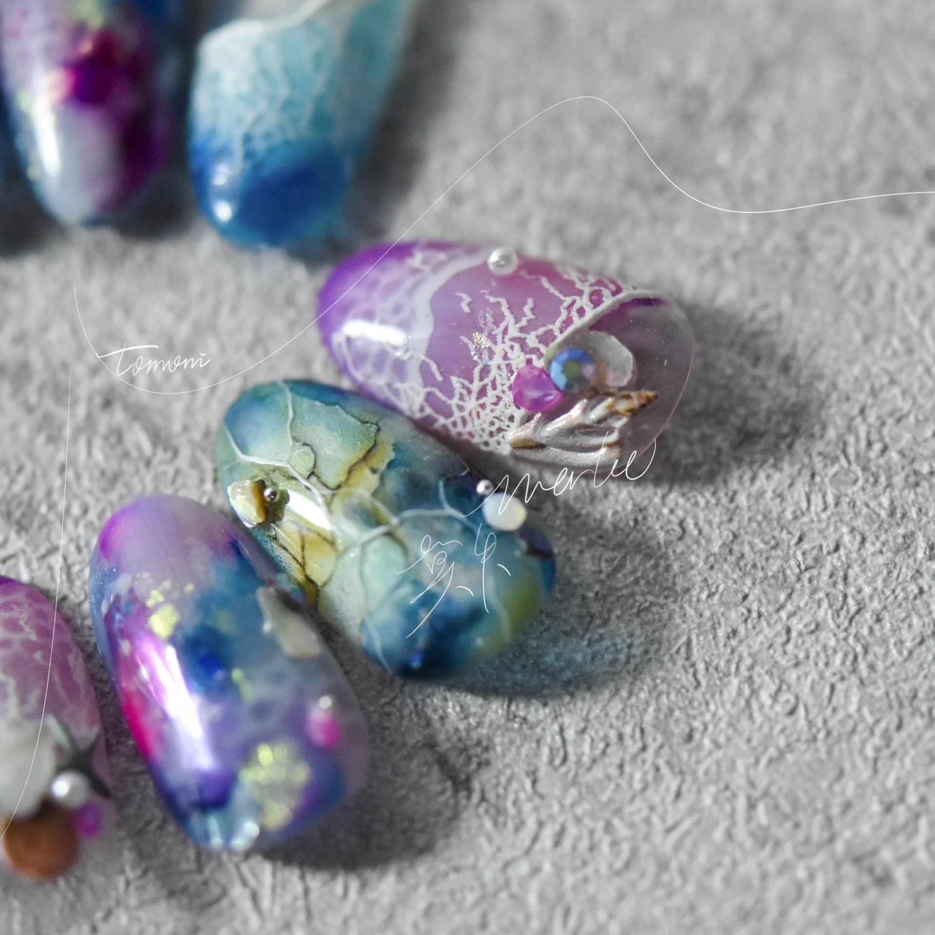 tomoni浮雕MS74莫失合作款美甲贴纸背胶日系白色造型指甲贴波浪纹-阿里巴巴