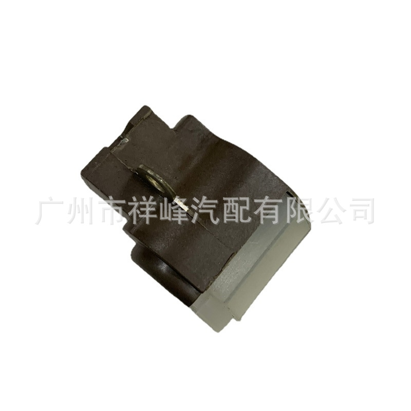 适用于丰田凯美瑞2AZ海拉克斯2TR汽车发电机电刷碳刷27370-0C020-阿里巴巴