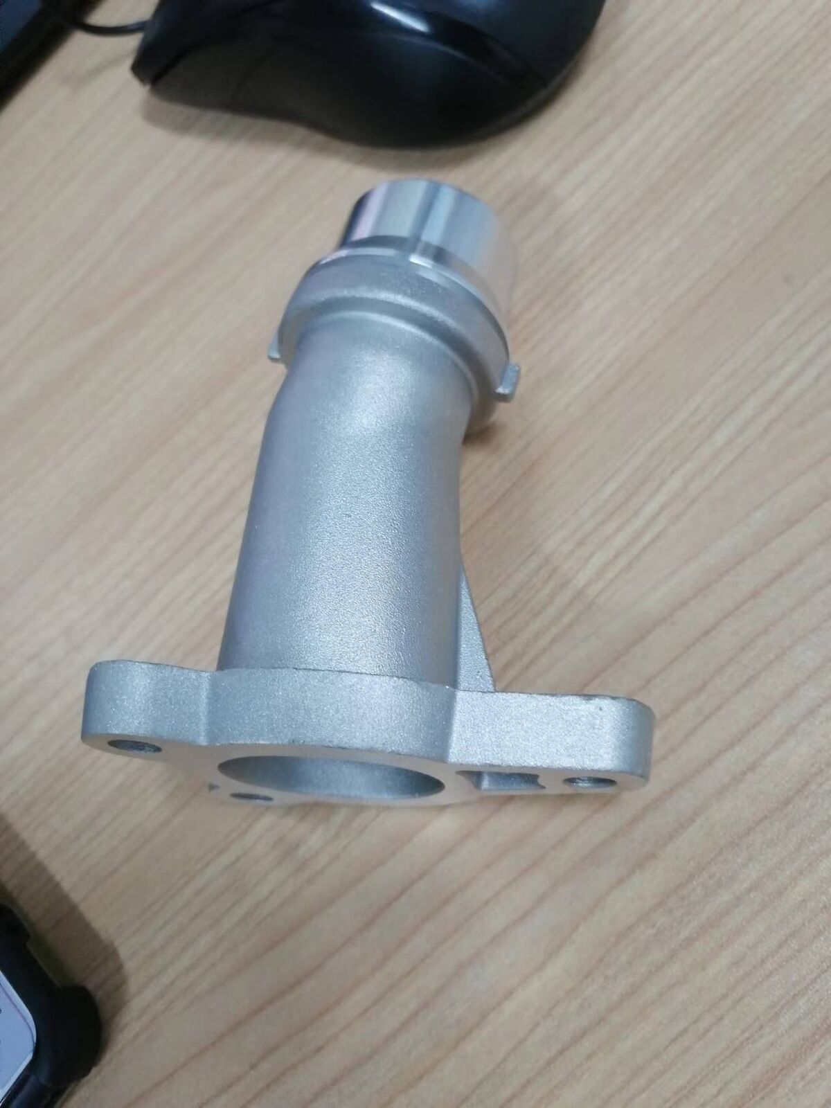 11118511205适用于宝马3系5系7系中缸水管接头b48铝质改良接头-阿里巴巴