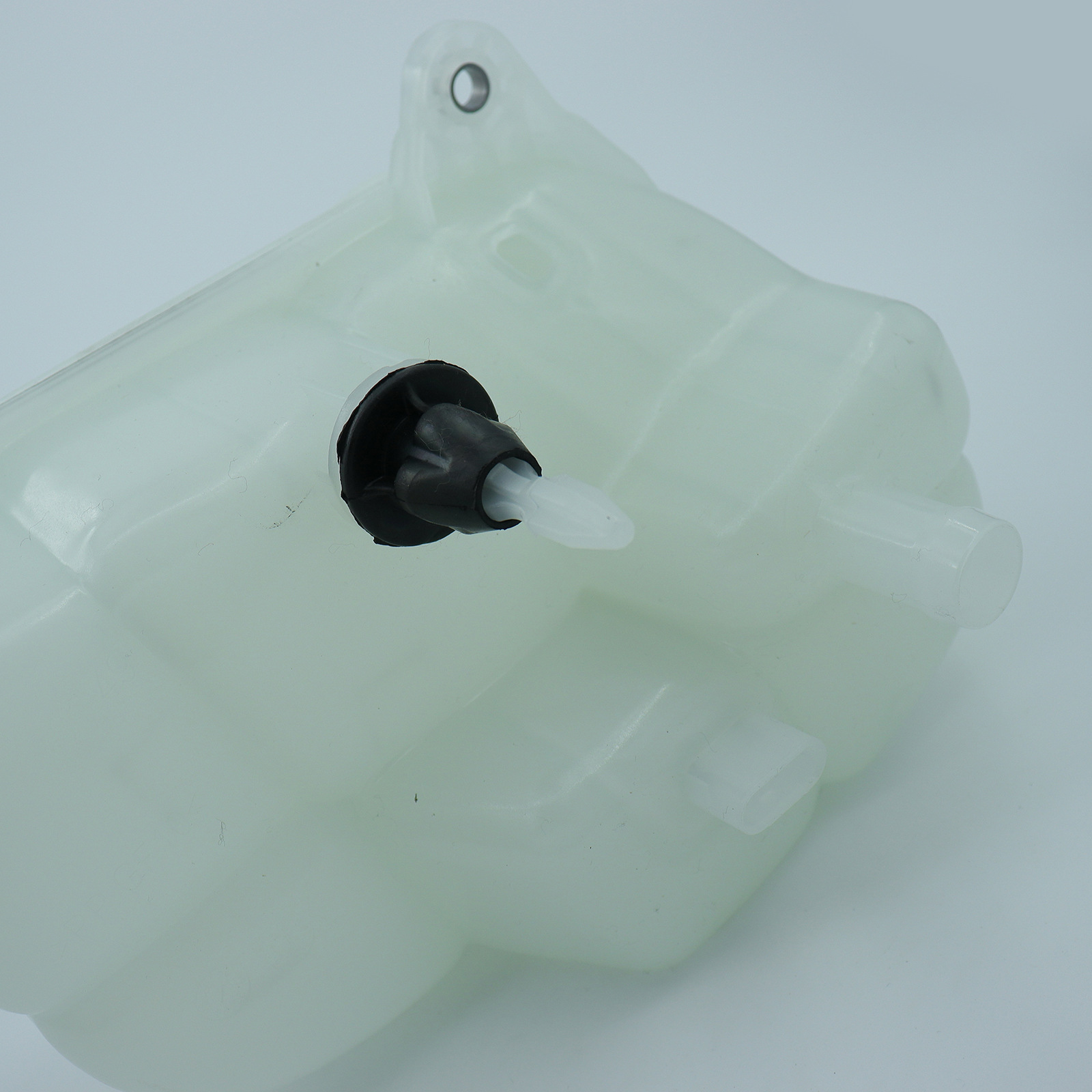 批发汽车膨胀水壶 散热器冷却水箱 副水壶 适用于宝马 4475000149-阿里巴巴