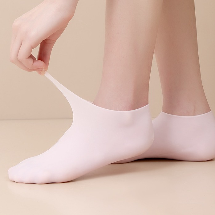Soft Silicone Heel Protective Cover Foot Cover Socks Anti-chapped Foot ...