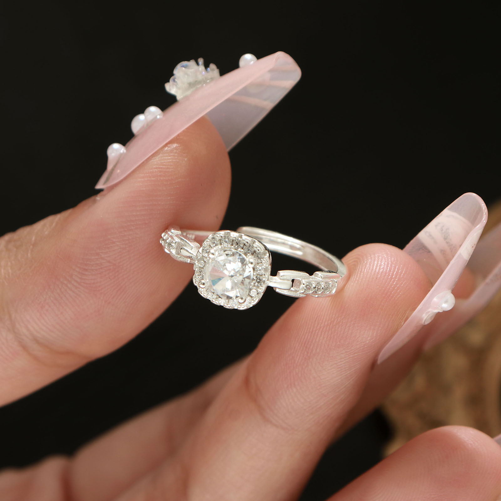 S999纯银足银方糖戒指女ins小众轻奢高级感方钻链条食指开口指环-阿里巴巴