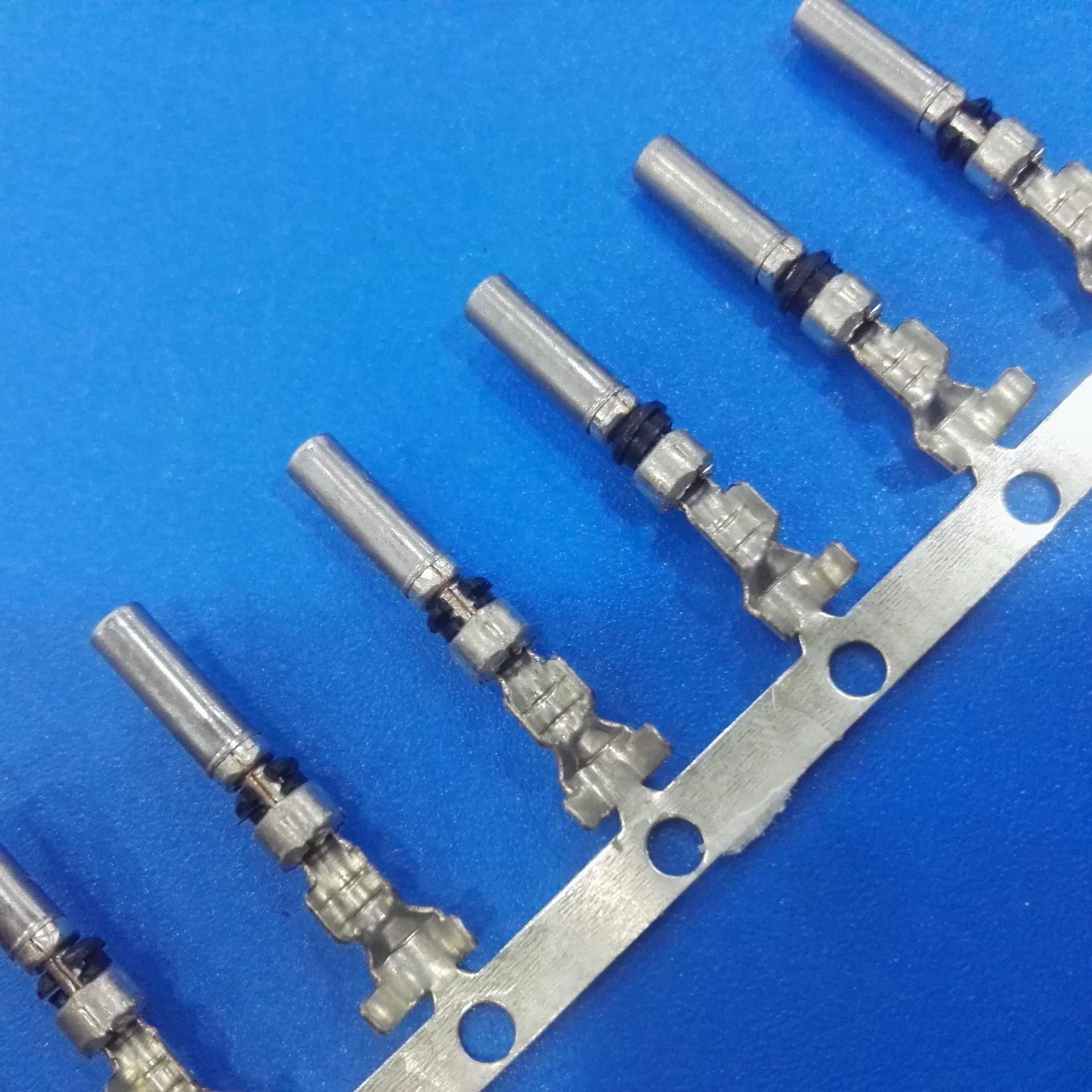 德驰121668-0222 AMP TE ITT母端子汽车端子迈斯嘉连接器-阿里巴巴
