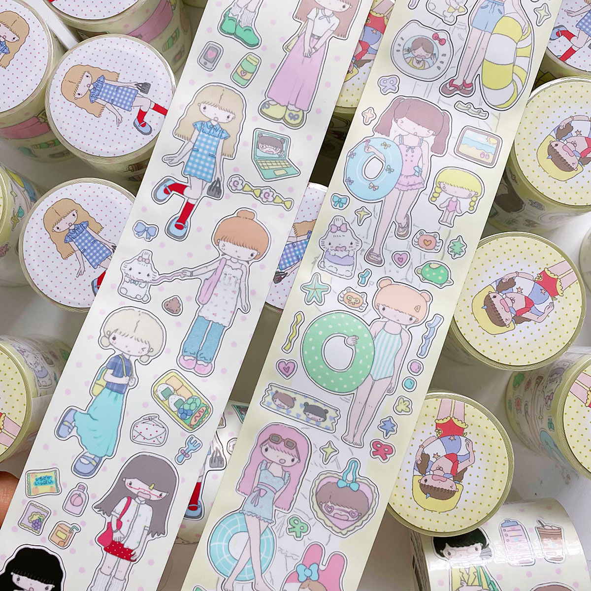 Sticker roll "graffiti girl" Cute character tape hand account Goka wow ...
