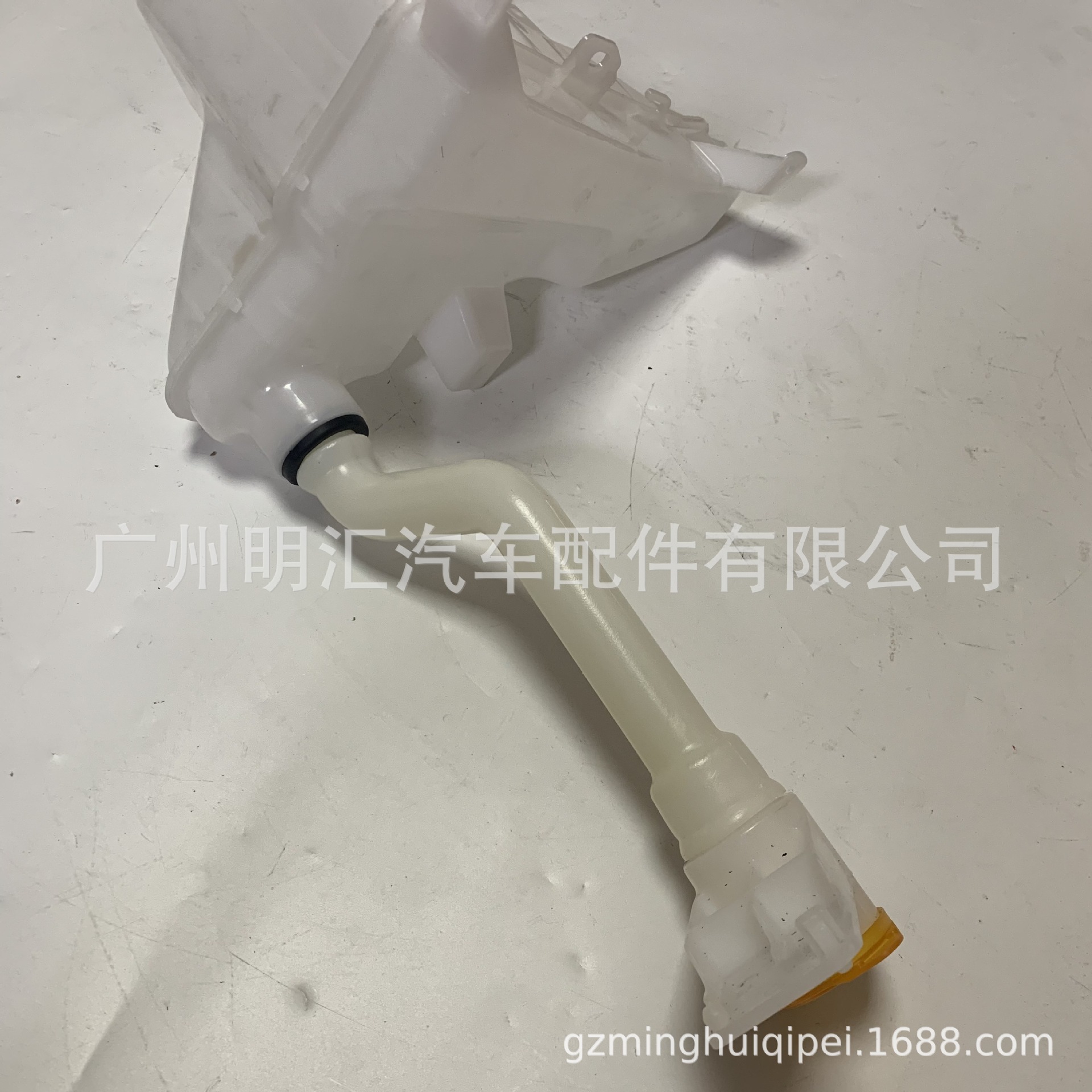 85315-0K250适用于丰田海拉克斯VIGO 挡风玻璃洗涤喷水壶 总成-阿里巴巴