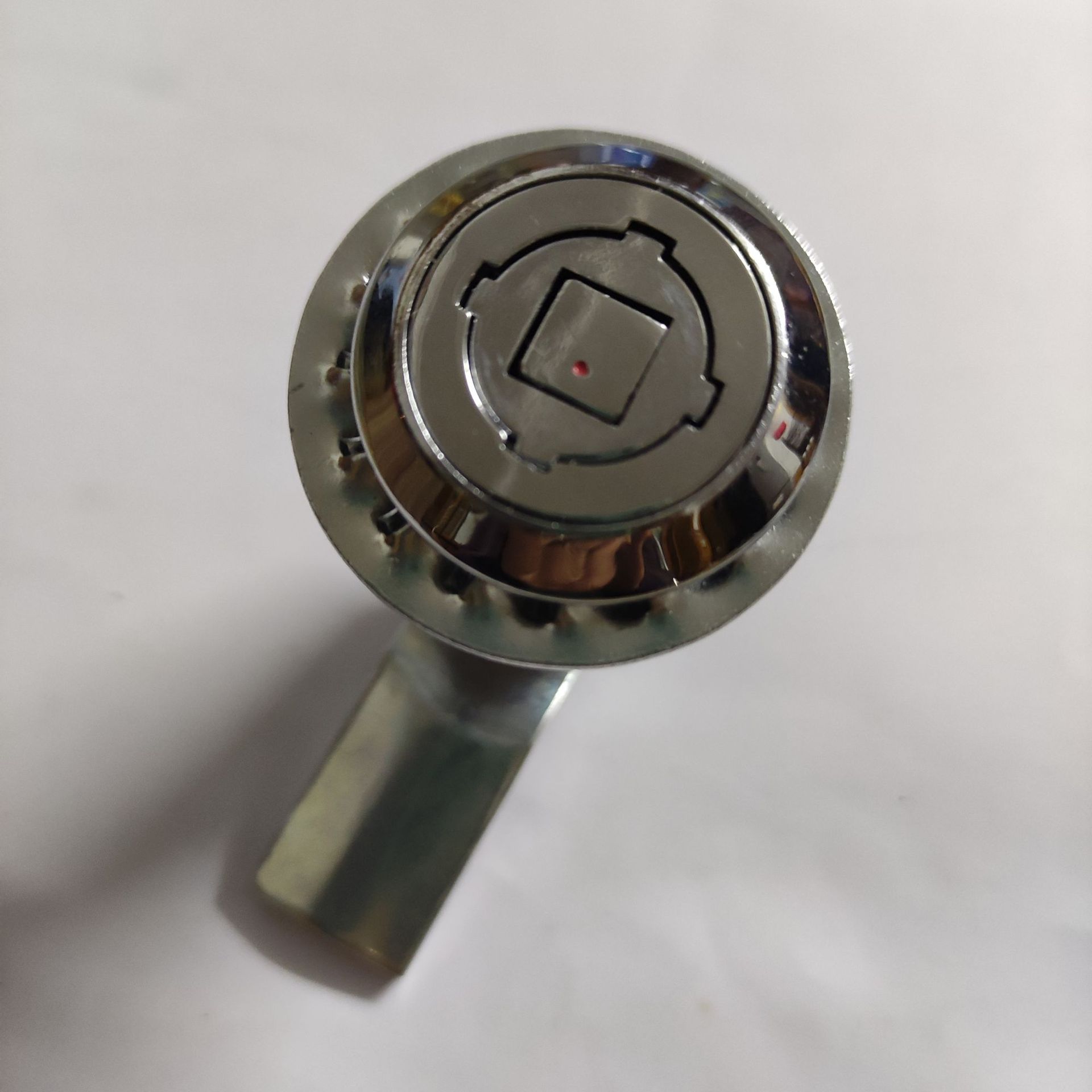 平面安全防震开转舌锁 四方圆柱锁 锁芯按压保护锁MS705-3B机车锁-阿里巴巴