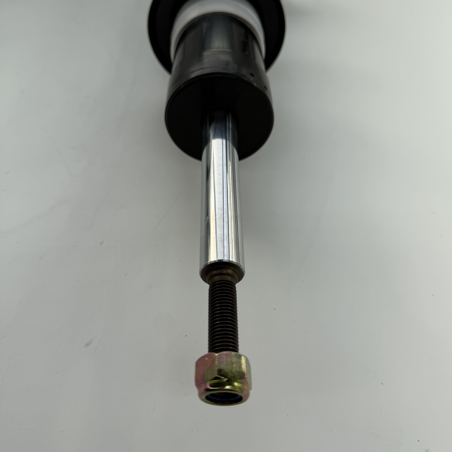 适用于宝马X5 X6F15前电机芯车型 减震器37116863174/37116863173-阿里巴巴