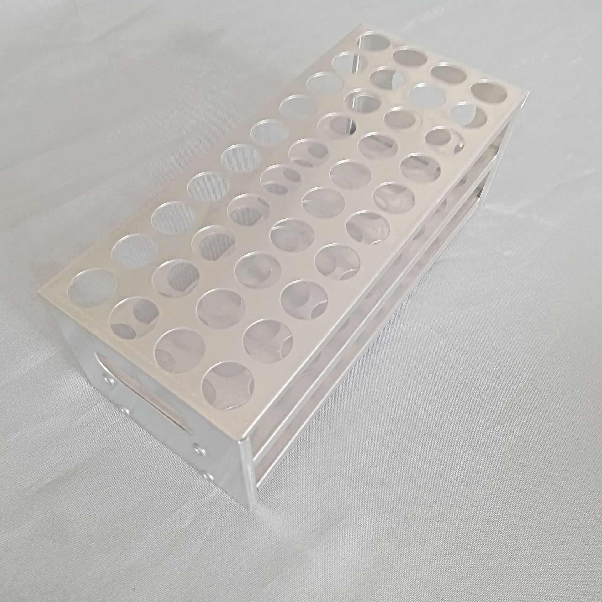 实验15.5*4018.5*30试管架铝制试管架铝试管架离心管架实验-阿里巴巴