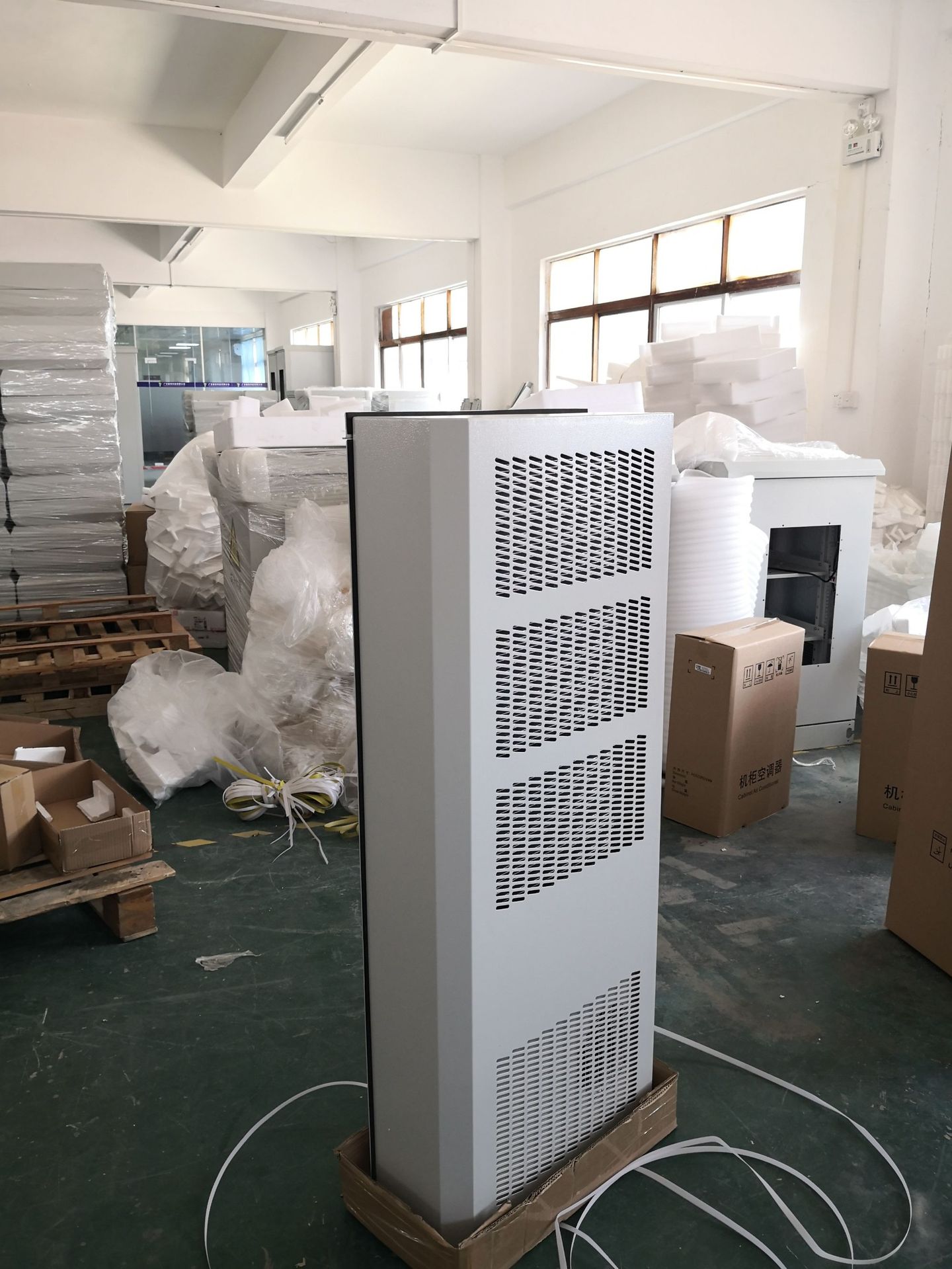 5KW机柜空调 户外储能集装箱用5000W壁挂式工业空调（具备认证）-阿里巴巴