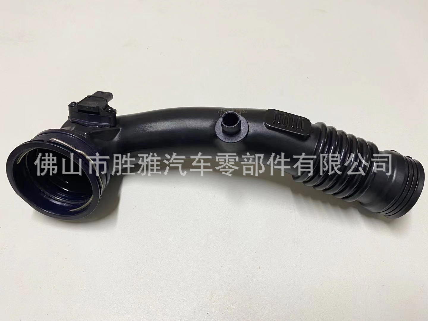 适用宝马X5 X6 F15 F16 进气管空气导管 充气导向件 13718626487-阿里巴巴
