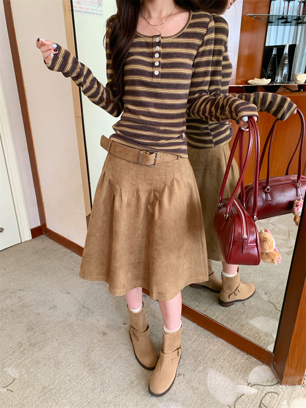 【臻品羊绒】设计感条纹打底衫长袖T恤女秋冬修身百搭内搭上衣-阿里巴巴