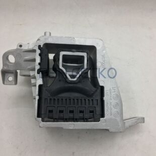 热销产品适用于宝马F45 汽车配 发动机支架机脚胶22116885934现货-阿里巴巴