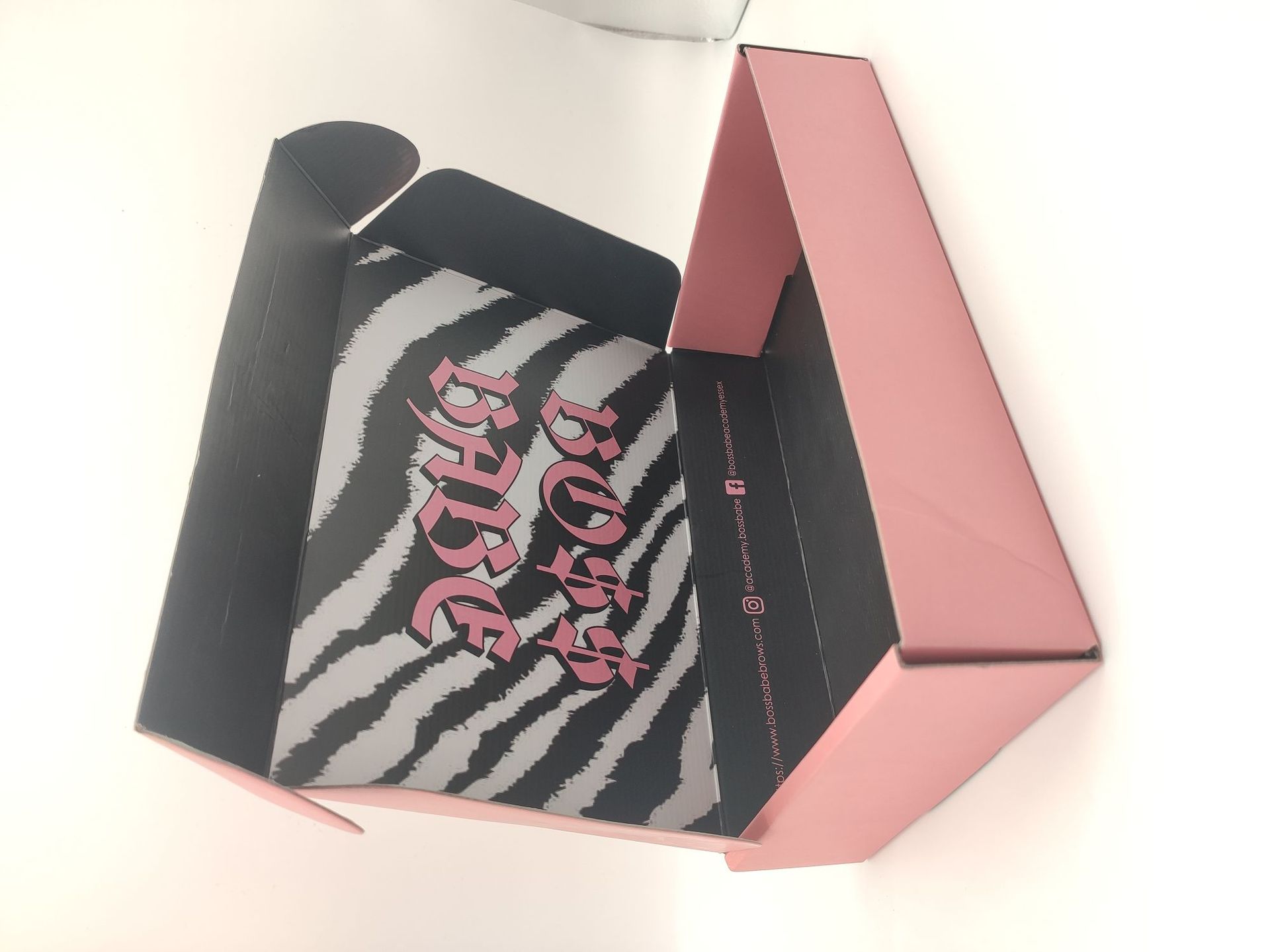 Aircraft box design cowhide Corrugated paper box pit box card box Bread ...