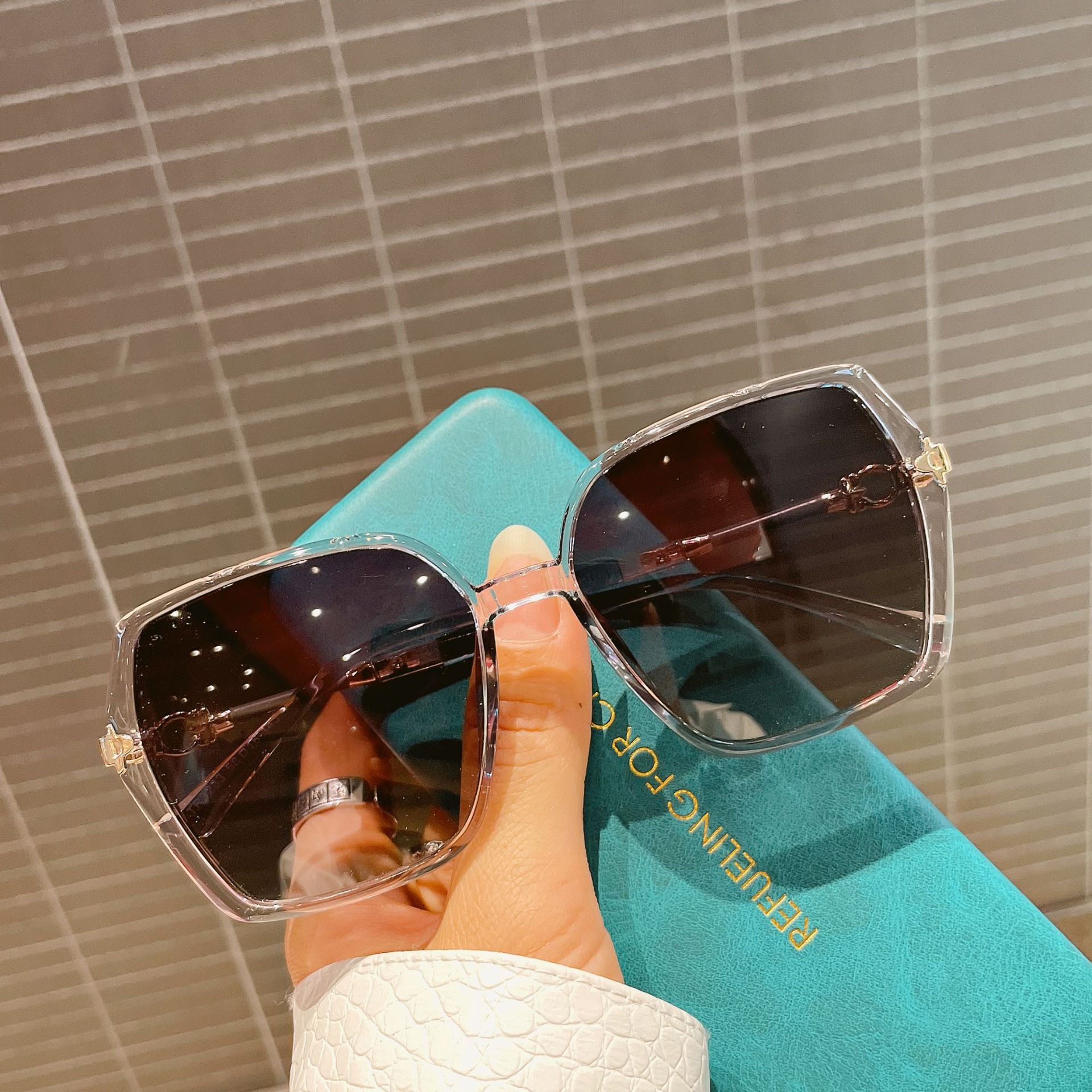 韩ins潮太阳镜2023网红多边形偏光镜tr90墨镜女方形大脸显瘦眼镜-阿里巴巴