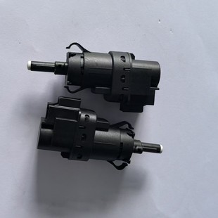 适用于福特路虎刹车灯开关3M5T13480AC 1223097 LR032956 4832217-阿里巴巴