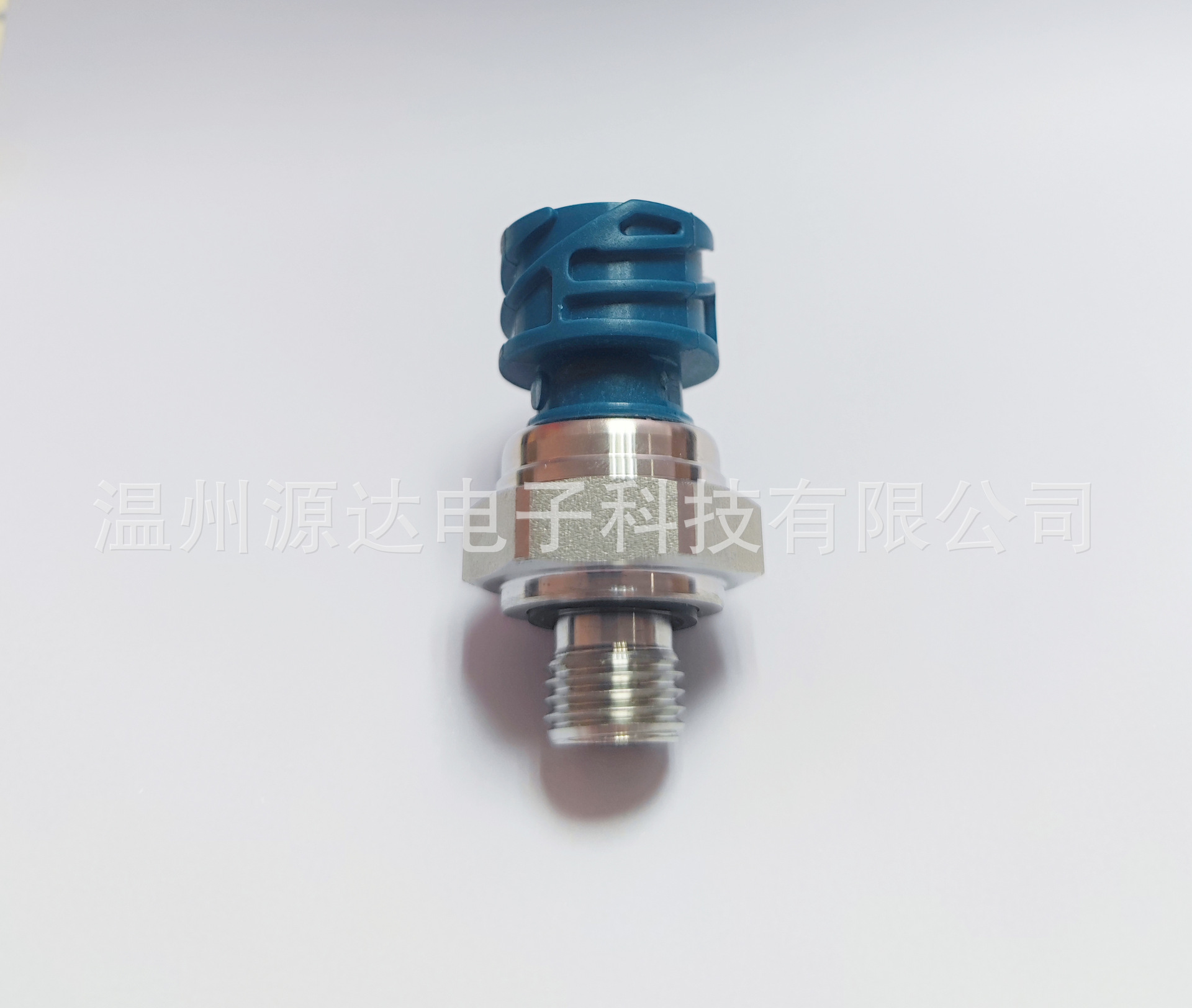 1785702 适用于达夫XF95 XF105 CF85的燃油压力传感器 52CP40-02-阿里巴巴